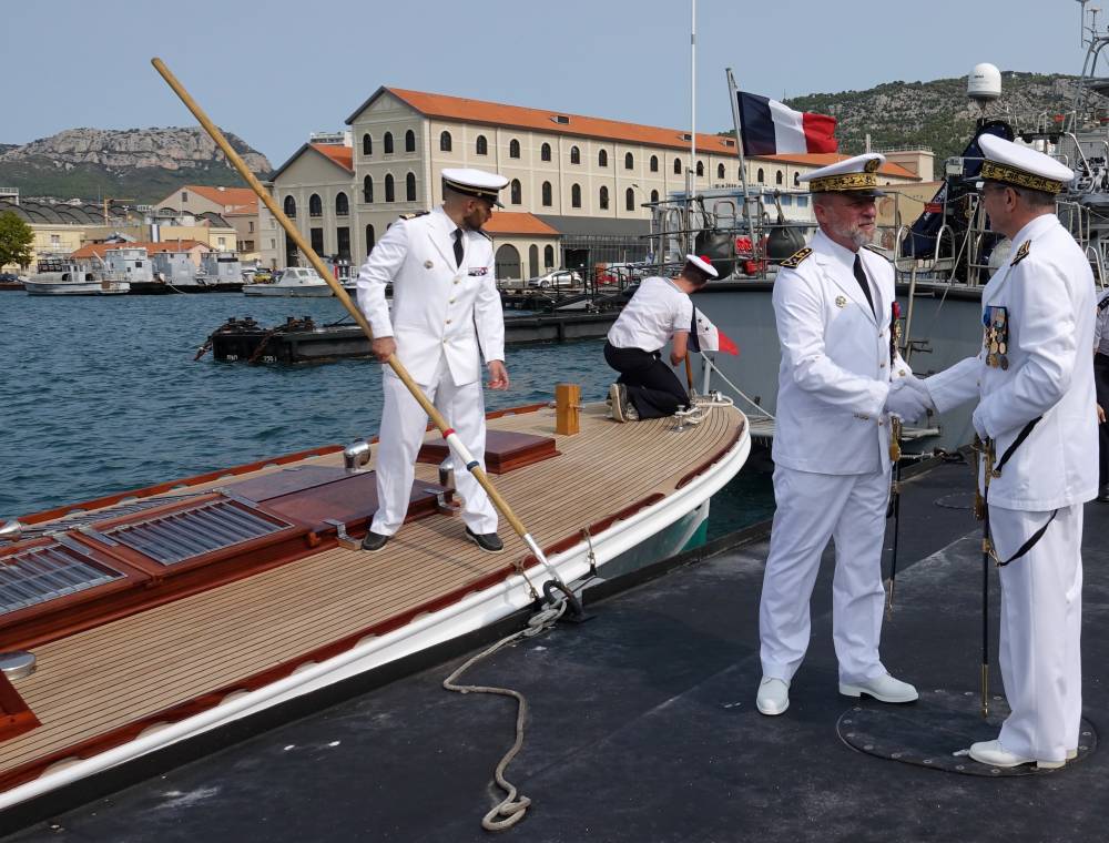 L’amiral Cluzel prend la tête de la Force d’action navale | Mer et Marine