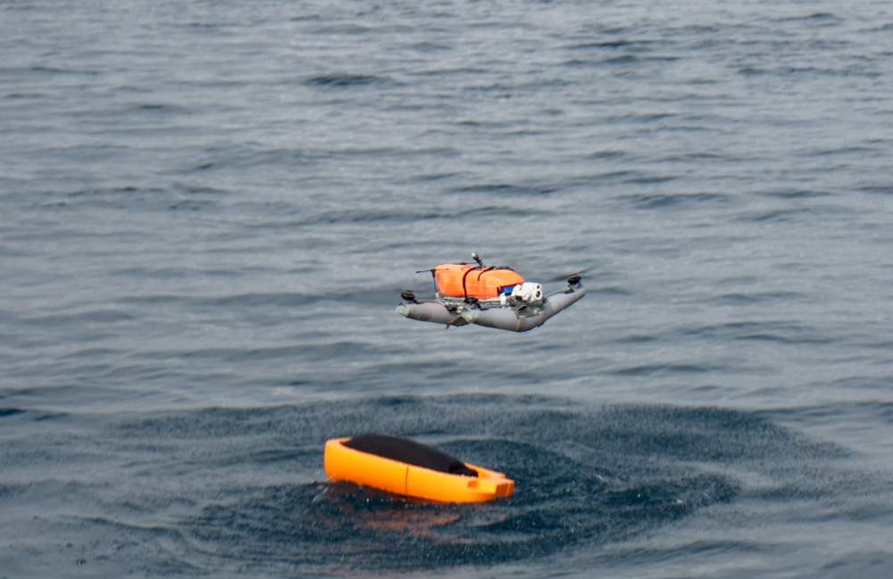 Le BSAM Rhône déploie en Baltique quatre drones français, dont trois ...