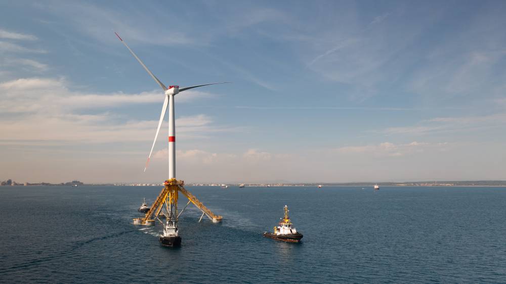 Provence Grand Large : la première éolienne flottante en place | Mer et ...
