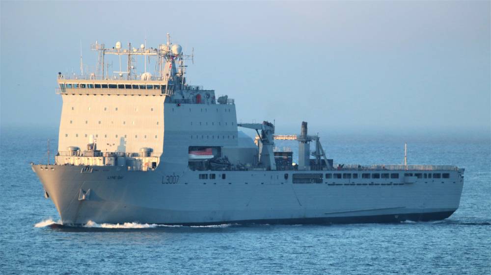 Le RFA Lyme bay de passage à Brest | Mer et Marine