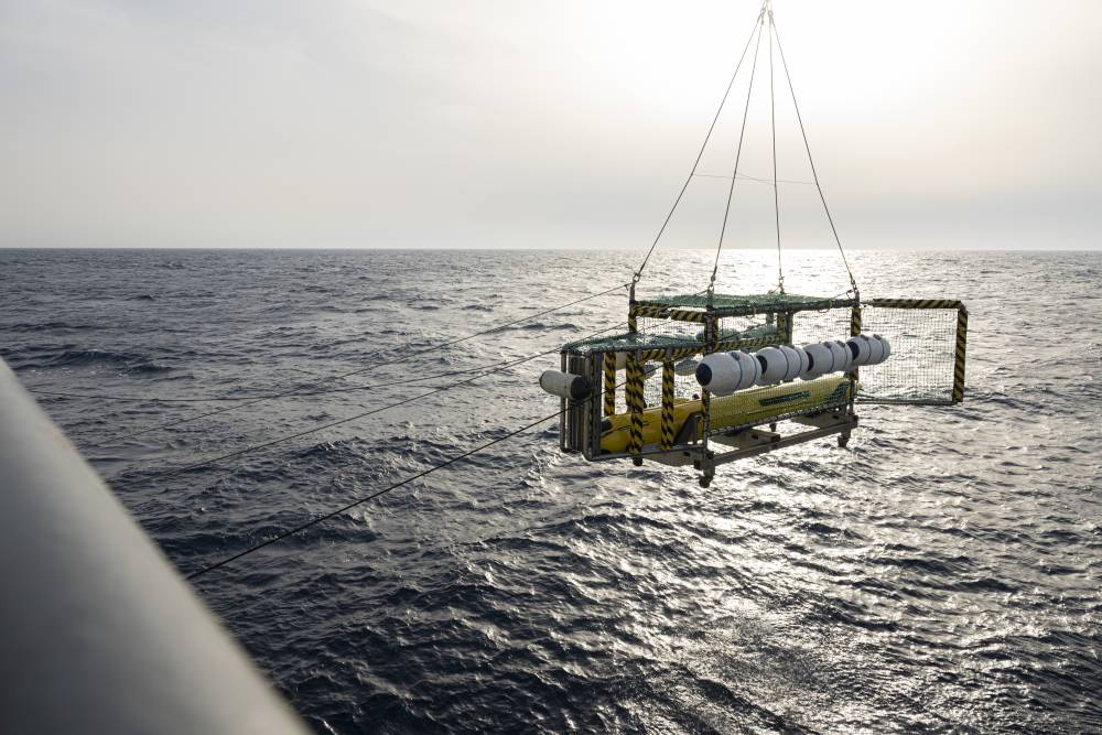 Maîtrise des grands fonds : la Marine nationale teste le ROV Victor ...