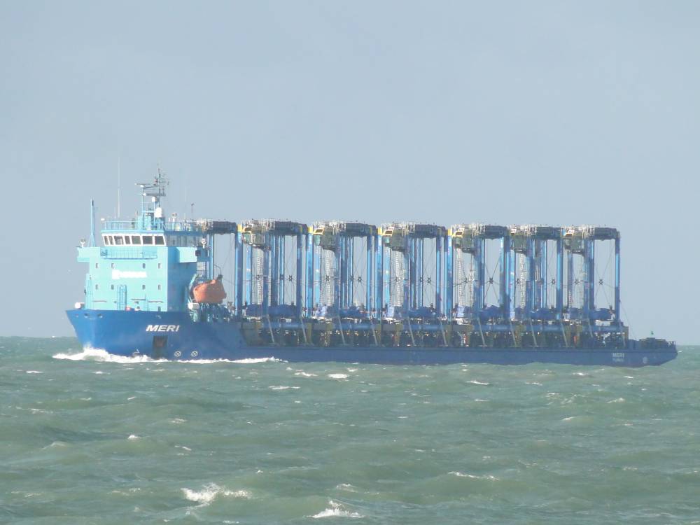 Le Havre : livraison de 12 cavaliers pour le terminal conteneurs de MSC ...