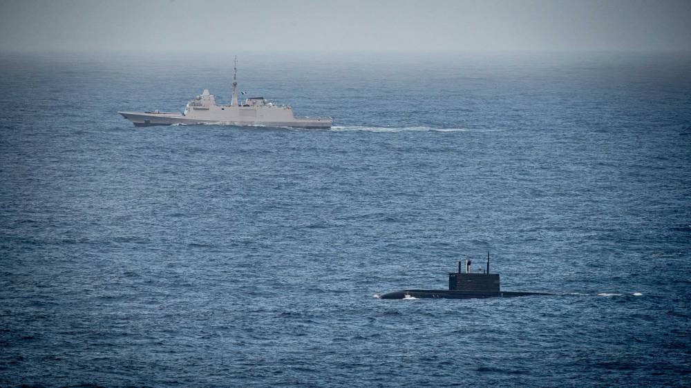 Marine nationale: une FREMM escorte un sous-marin russe au large de la ...