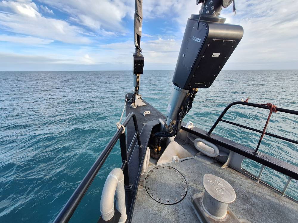 A bord de Grain de Sail II, lors des premiers essais sous voiles | Mer ...