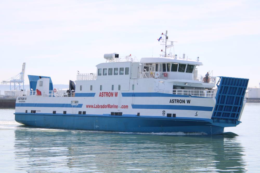 Astron W : nouvelle carrière canadienne pour l'ancien ferry norvégien ...