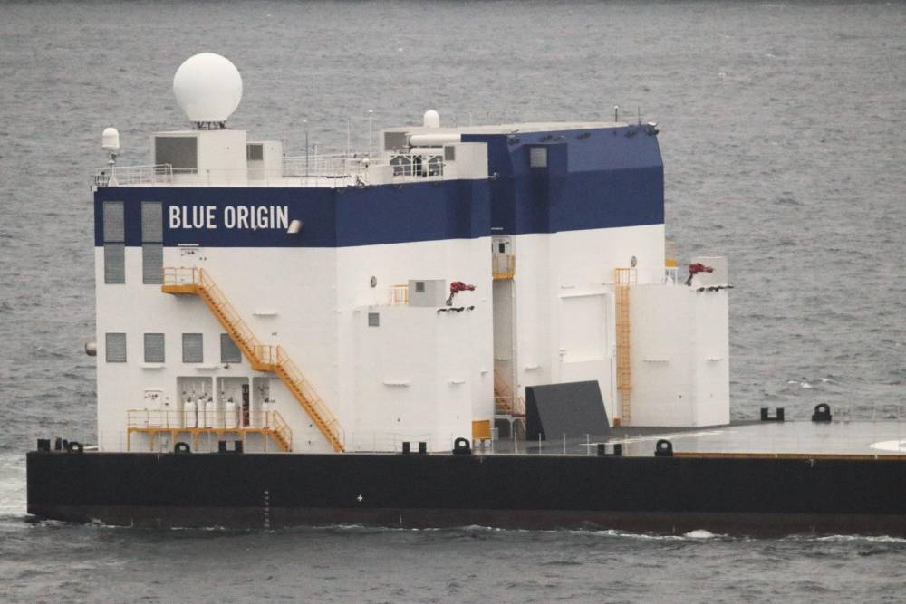 Blue Origin : la barge LPV1 a quitté Brest pour rejoindre les États ...