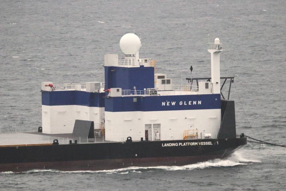 Blue Origin : la barge LPV1 a quitté Brest pour rejoindre les États ...