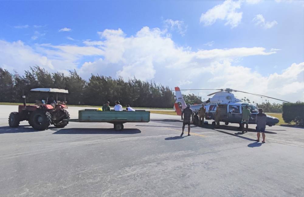 Archipel des Gambier : la marine assure une évacuation sanitaire ...