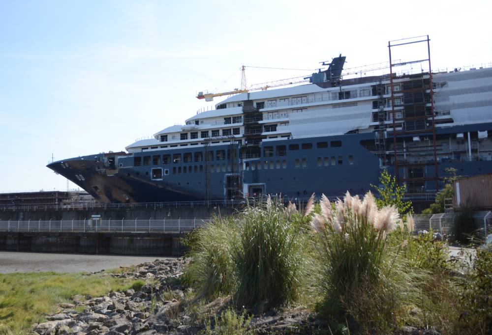 Chantiers de l’Atlantique : le Luminara va sortir de sa forme de ...