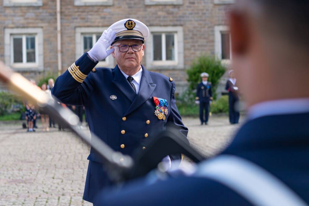 Cérémonie de prise de commandement de la première flottille de réserve ...