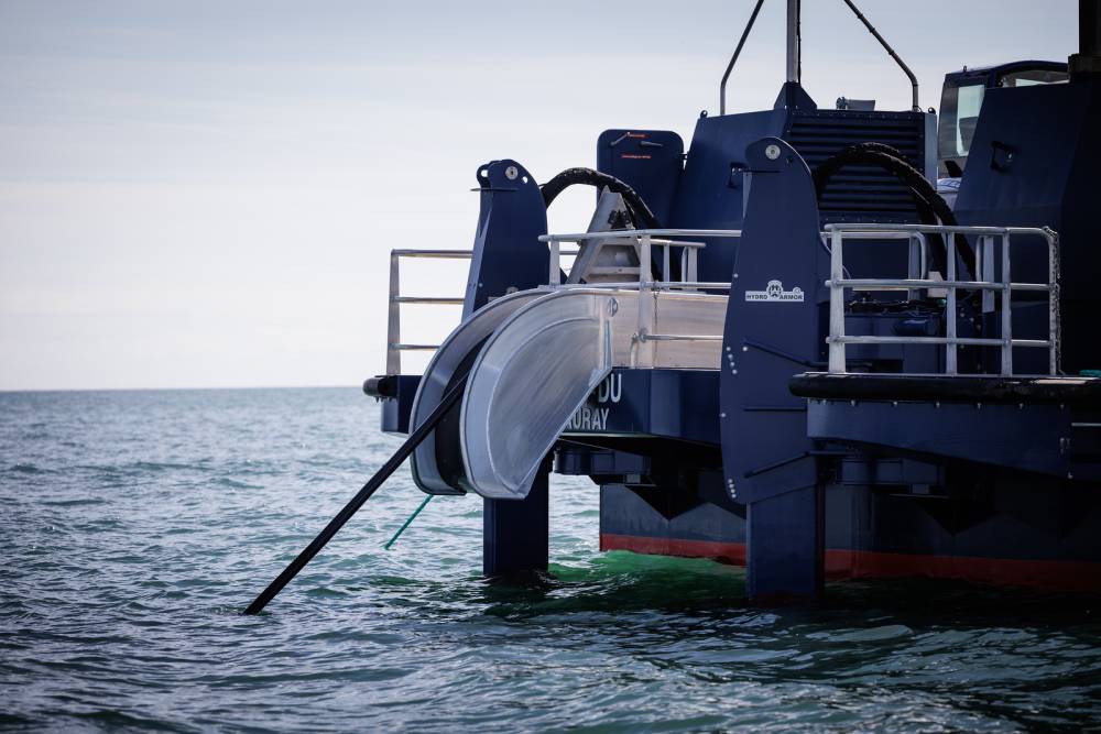 Seaway Transports Maritimes : à bord du Men-Du, au travail sur un câble ...