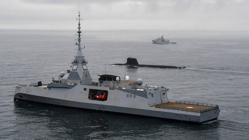 En Images : la FDI Amiral Ronarc’h avec le SNA Tourville | Mer et Marine