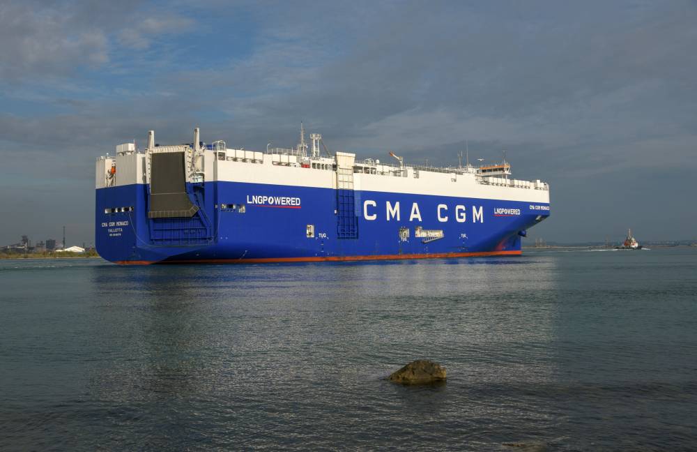 Première escale à Fos de l’un des nouveaux rouliers de CMA CGM | Mer et ...