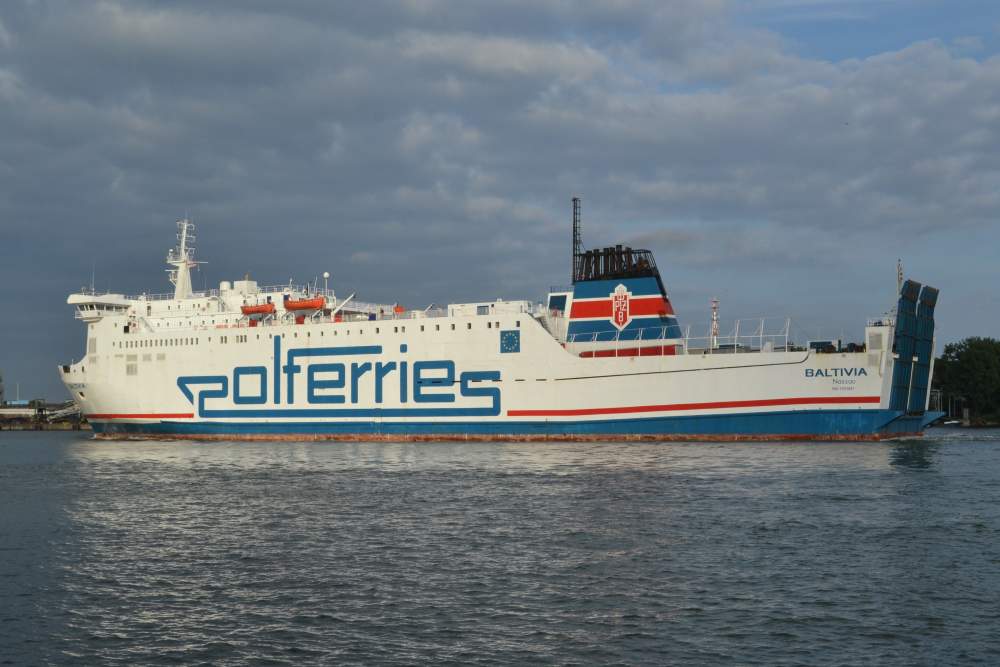 L'ex-Dieppe, ancien ferry du transmanche en route pour la mer Noire ...