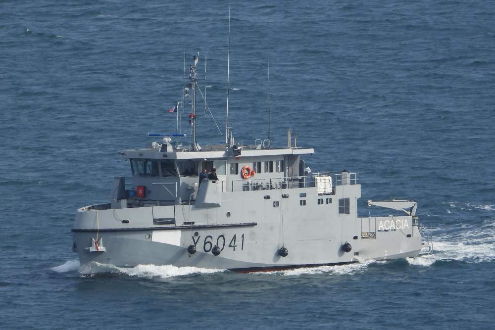 Marine nationale : CIB met à l’eau à Brest la vedette de soutien à la ...
