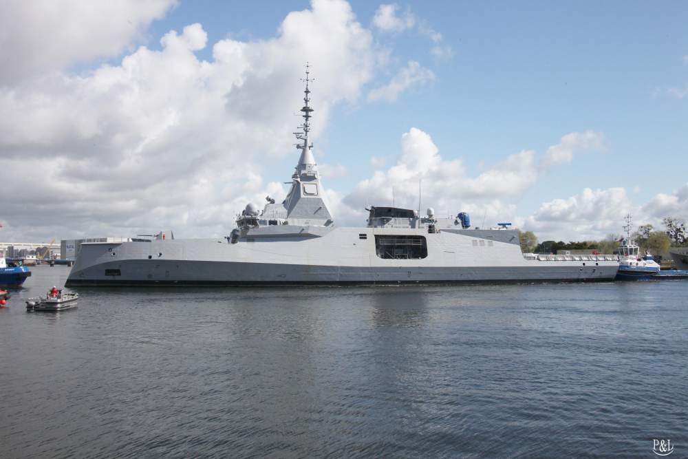 Après la fin de ses essais en mer, l’Amiral Ronarc’h débute à Lorient ...