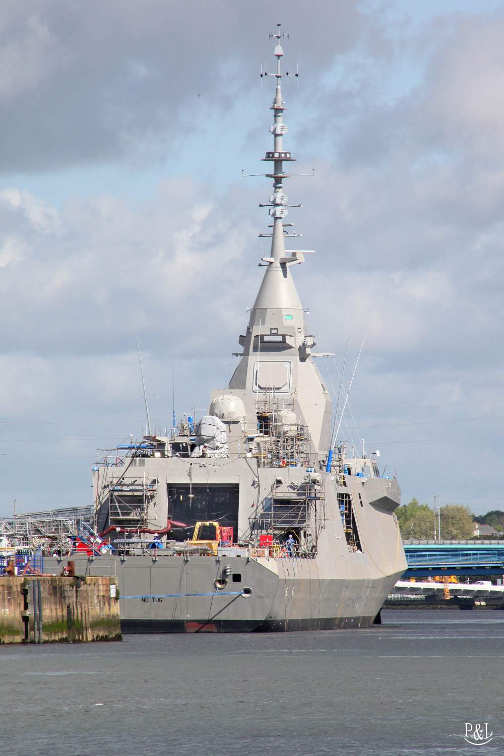 Après la fin de ses essais en mer, l’Amiral Ronarc’h débute à Lorient ...