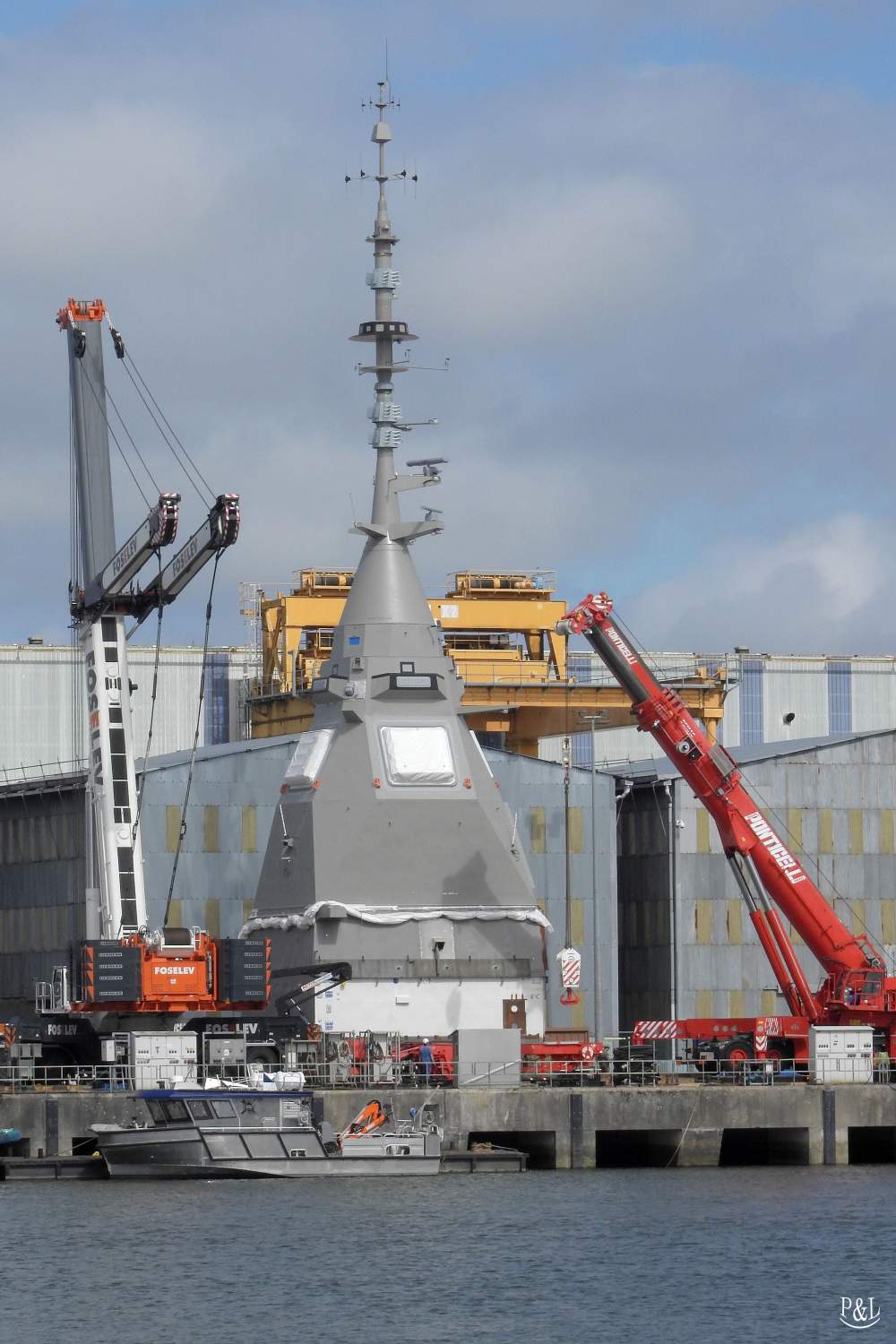 Après sa mise à l'eau à Lorient, la troisième FDI grecque a déjà reçu ...
