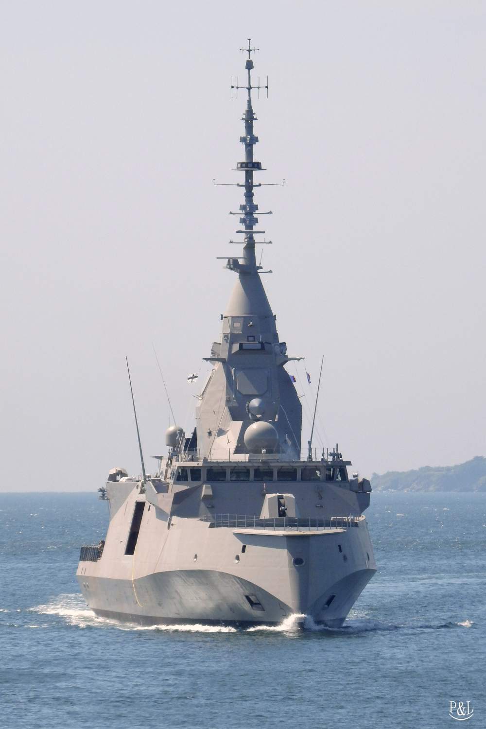 La FDI grecque Kimon rentre à Lorient après sa première sortie en mer ...