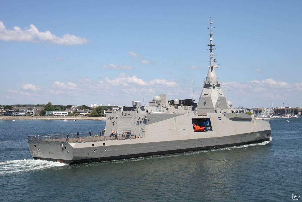 La FDI grecque Kimon rentre à Lorient après sa première sortie en mer ...