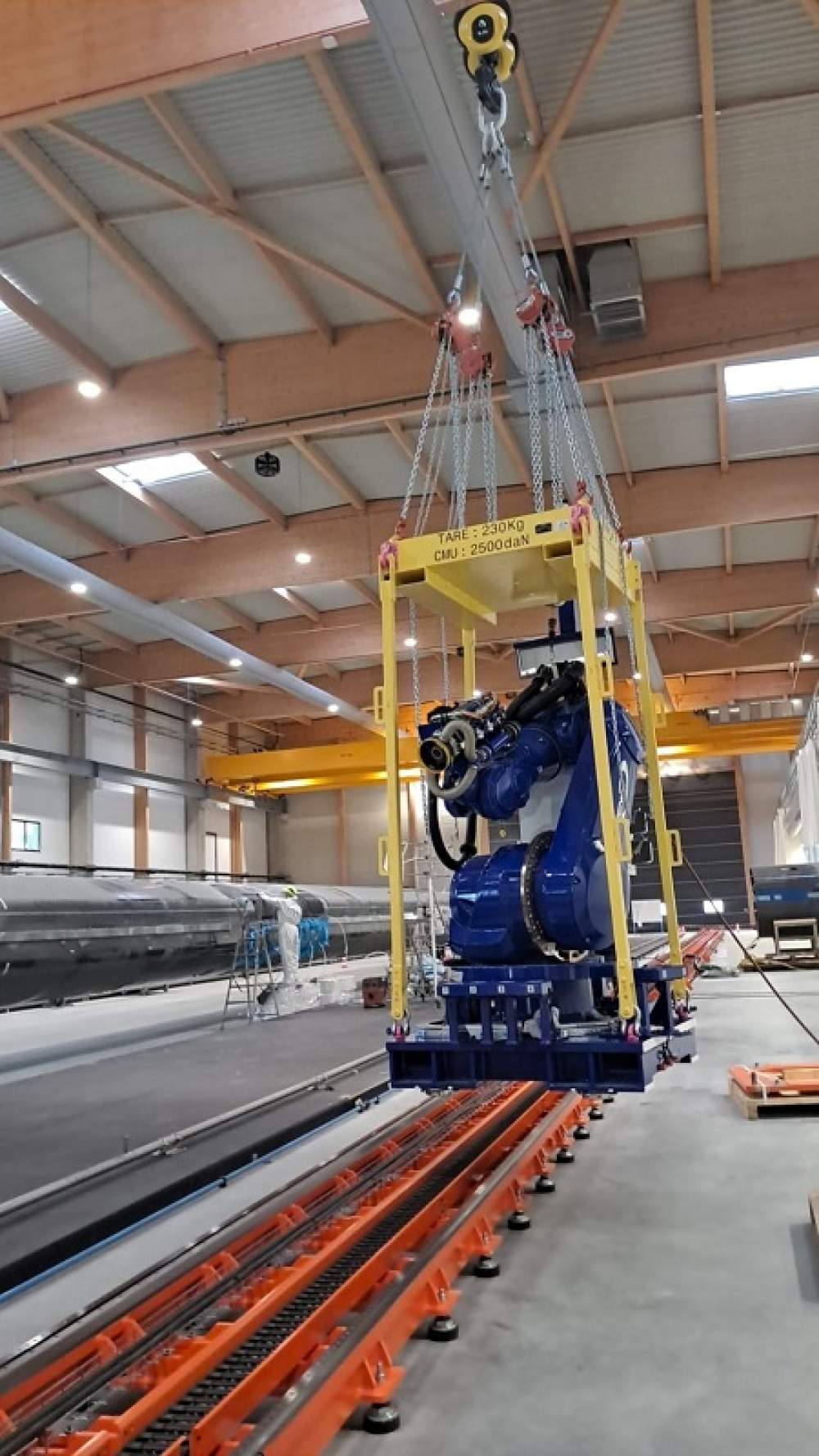 Un robot d’usinage CRENO pour l’usine Solid Sail Mast Factory | Mer et ...