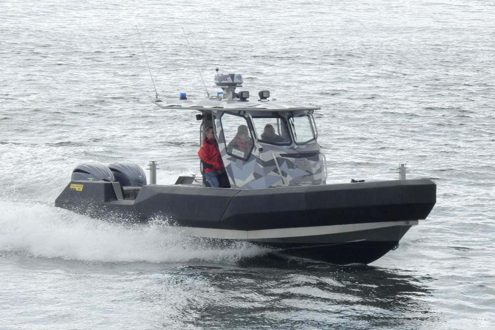 820 ALURAID : le nouveau semi-rigide de Sillinger à flotteur renforcé ...