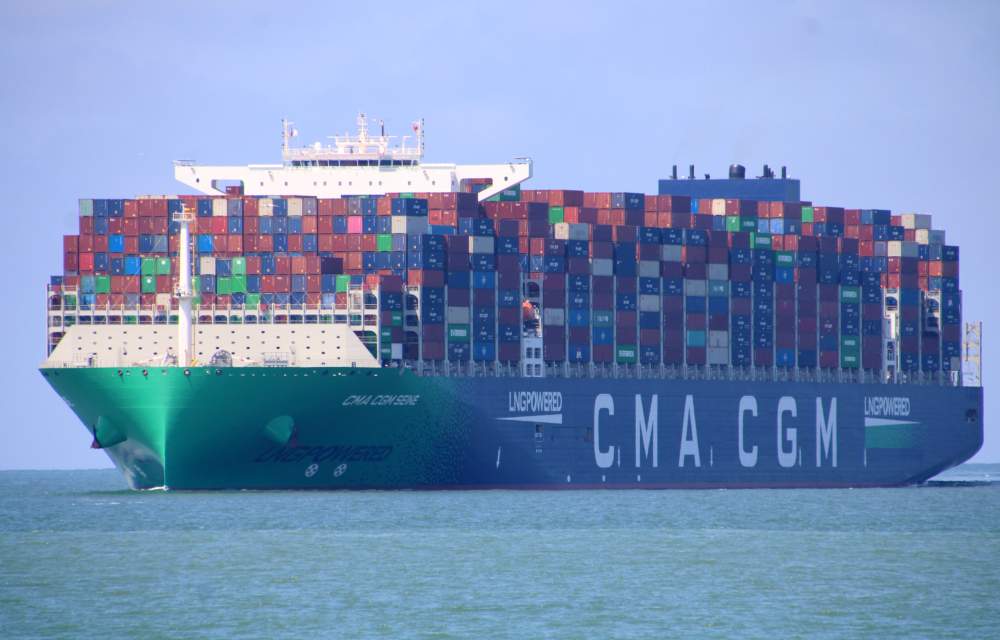 Le nouveau porte-conteneurs géant de CMA CGM fait son escale inaugurale ...