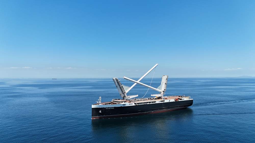 Le Neoliner Origin déploie ses voiles pour la première fois | Mer et Marine