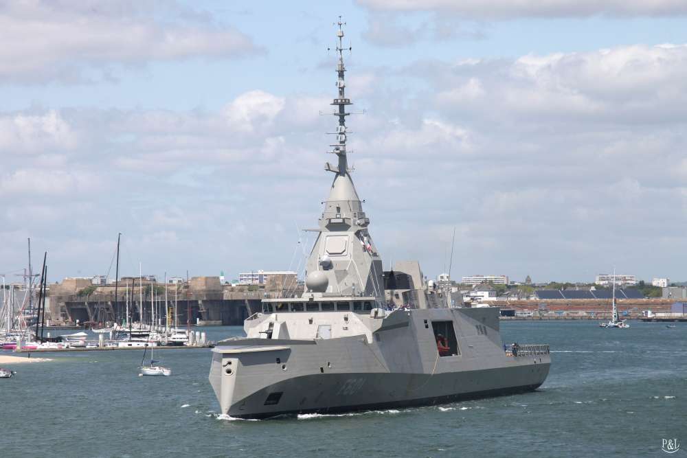 La FDI grecque Kimon reprend la mer | Mer et Marine