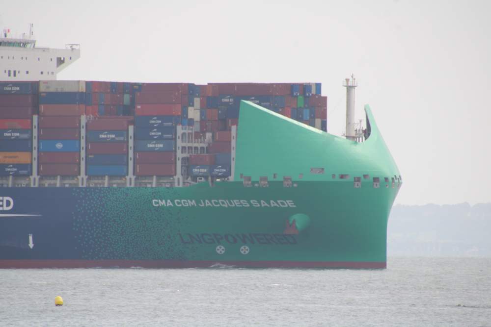 CMA CGM : le Jacques Saadé en escale au Havre avec son nouveau ...