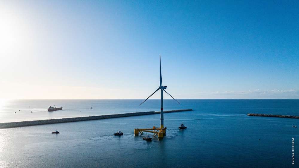 Les trois éoliennes flottantes de 10 MW d’EFGL sont en place | Mer et ...