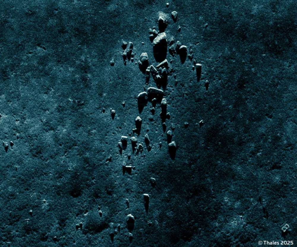 Thales intègre son sonar SAMDIS 600 sur le drone sous-marin américain ...