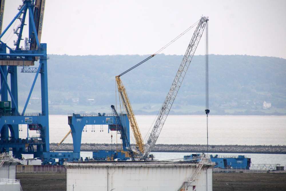 Port 2000 : quatre nouveaux portiques géants pour le terminal ...