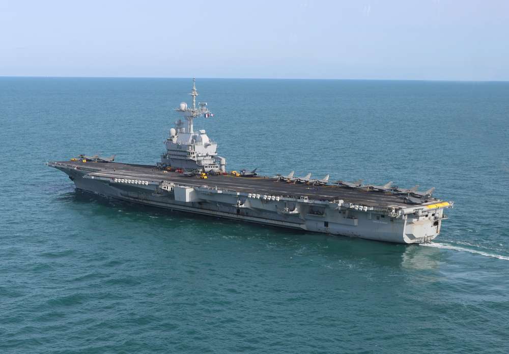 Marine nationale : quasiment toute la flotte de surface française est ...