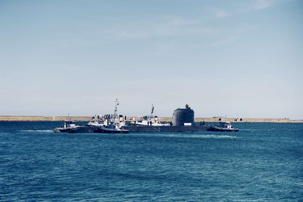 Le sous-marin nucléaire d'attaque (SNA) De Grasse débute ses essais en ...