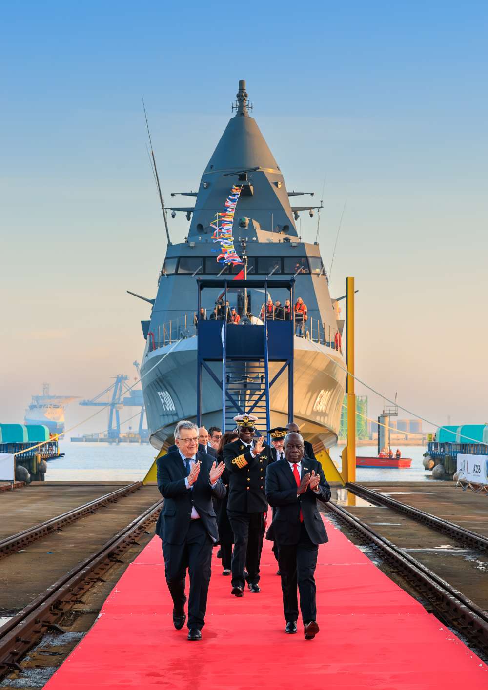 CMN a mis à l’eau la première des trois corvettes commandées par l ...