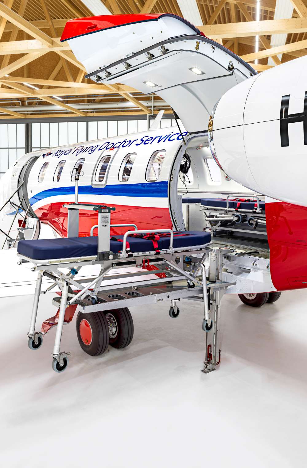 Le premier Pilatus PC-24 destiné à remplacer les Falcon 10 Mer est ...