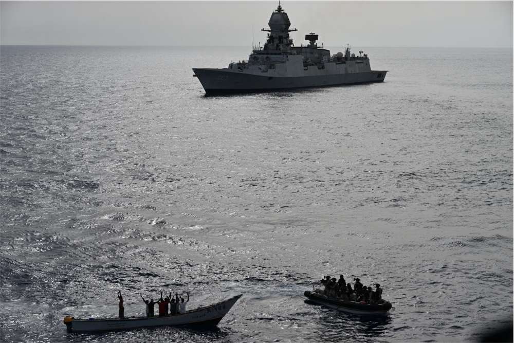 Somalie : le destroyer Kolkata de la marine indienne a intercepté un ...