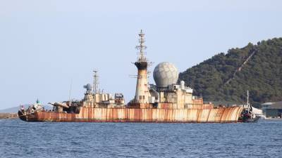 Lorient : le départ de la frégate Lorraine en images | Mer et Marine
