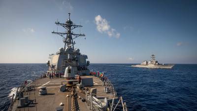 US Navy / US Coast Guard | Mer et Marine