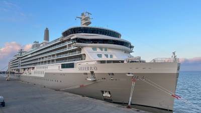 Mano Maritime : Le Majesty devient Crown Iris | Mer et Marine