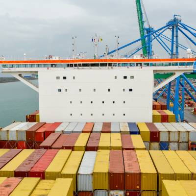 Avec le MSC Leni, les terminaux conteneurs de Fos enregistrent un ...