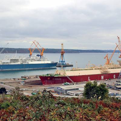 Brest : les méthaniers, notamment ceux acheminant le GNL russe ...