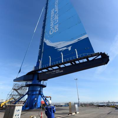 Les Chantiers de l’Atlantique déploient la voile rigide Solid Sail ...