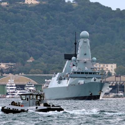 Le destroyer britannique HMS Duncan repasse par Toulon | Mer et Marine