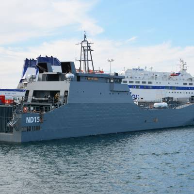 Cherbourg : le premier LCT construit par CMN a débuté ses essais en mer ...