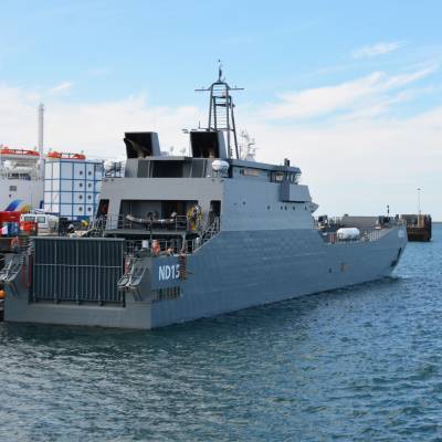 Cherbourg : le premier LCT construit par CMN a débuté ses essais en mer ...