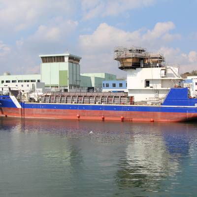 Piriou : sur le chantier de la future drague hybride Hydromer de la ...