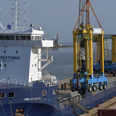 Marseille-Fos : de nouveaux cavaliers pour les terminaux Seayard et Med ...