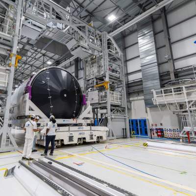 Ariane 6 : le Canopée de retour en Guyane avec des éléments de la ...